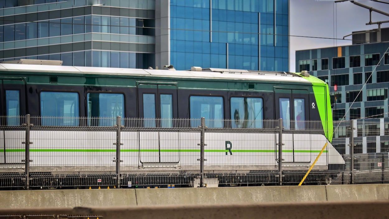 Le REM mis sous tension entre Brossard et Montréal | Radio-Canada.ca