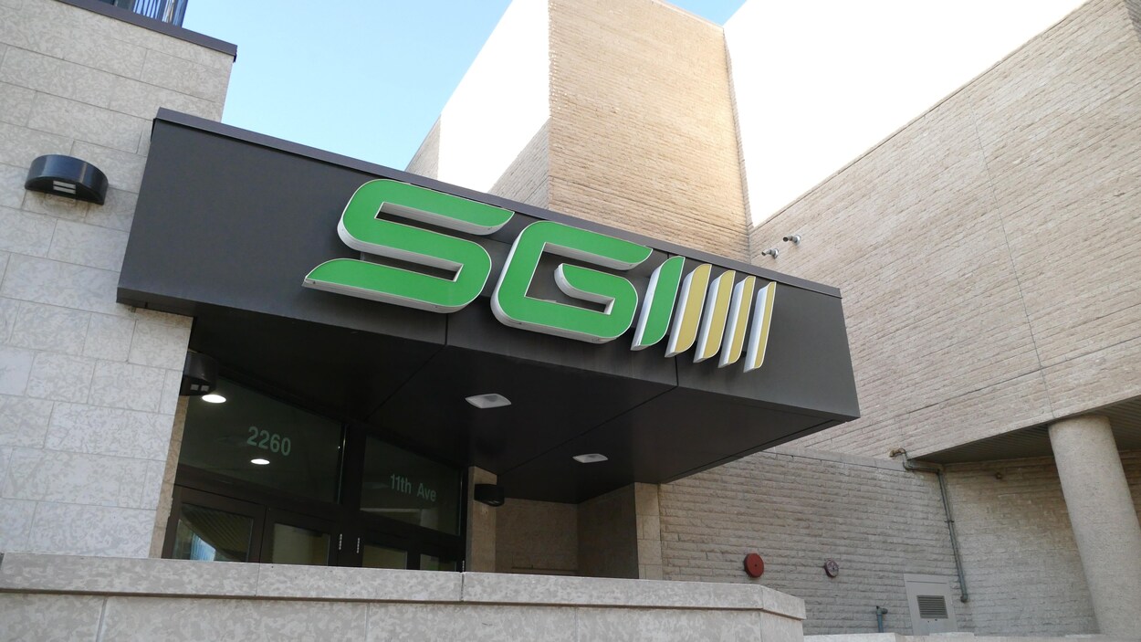 La SGI signale une escroquerie par messagerie instantanée | Radio-Canada