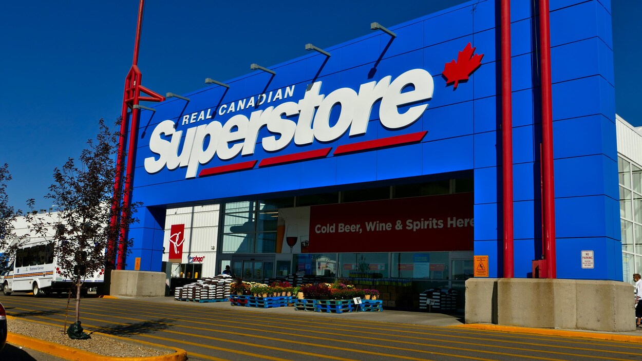 Les employés syndiqués de Loblaw au Manitoba votent en faveur d’une ...