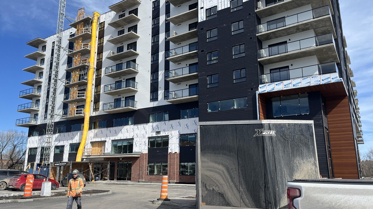 Le CLSC de Rivière-du-Loup emménage dans ses nouveaux locaux | Radio-Canada