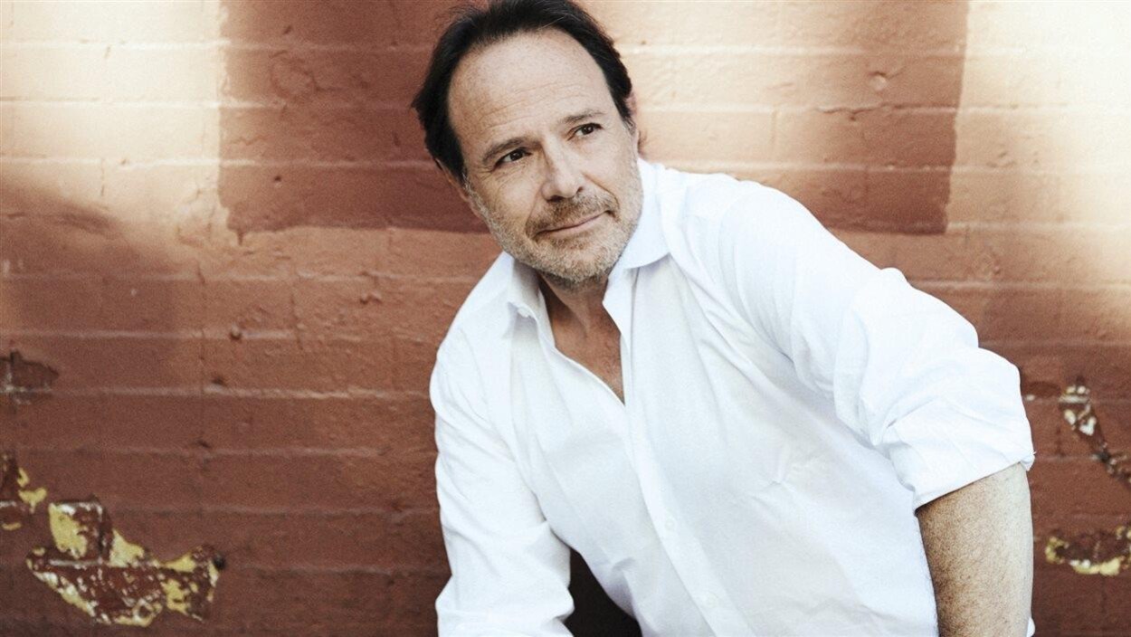 Marc Lévy ou la fierté de donner le goût de lire | Radio-Canada