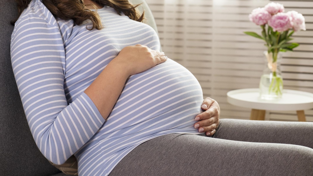 Grossesse pour autrui : des couples déçus par les nouvelles règles au ...