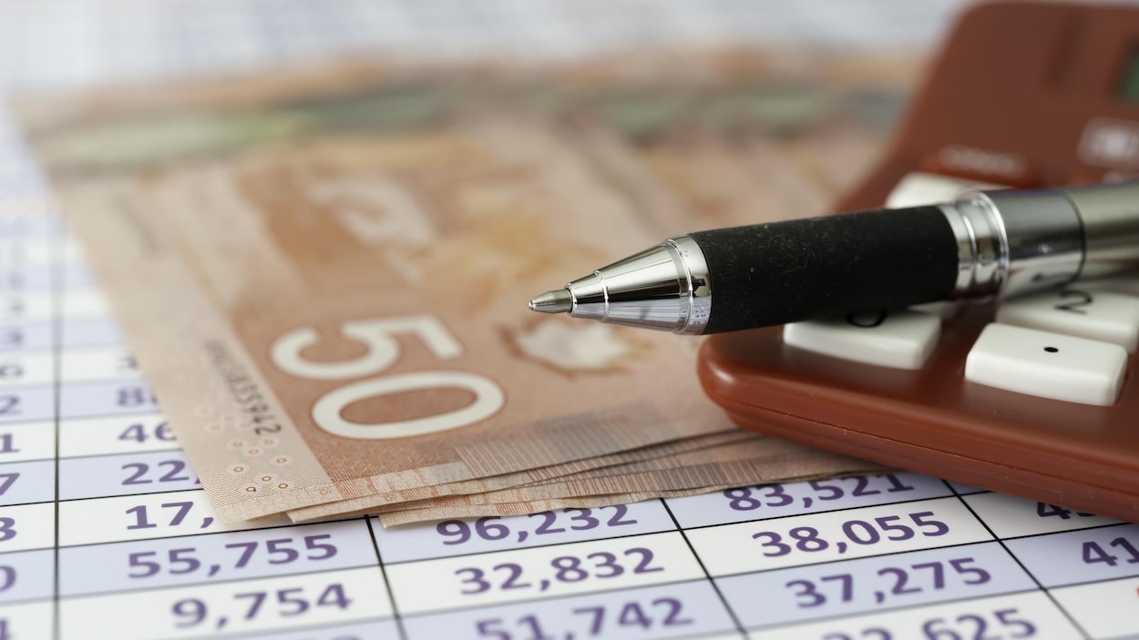 La Saskatchewan remet des chèques de 500 $ à des personnes décédées ...