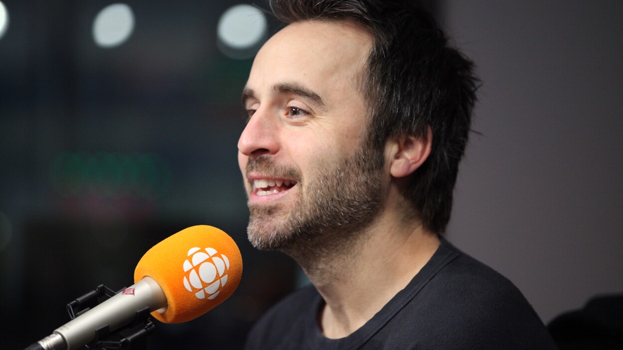 Louis-José Houde en rodage au Grand Montréal comédie fest | ICI Radio ...