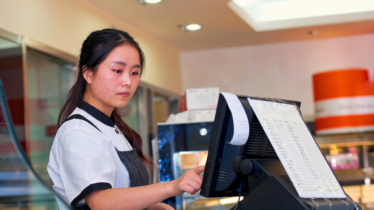 Québec établit à 14 ans l’âge minimal pour accéder au marché du travail ...
