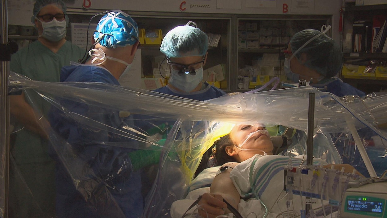 Une chirurgie éveillée pour retirer une tumeur au cerveau | Radio-Canada.ca