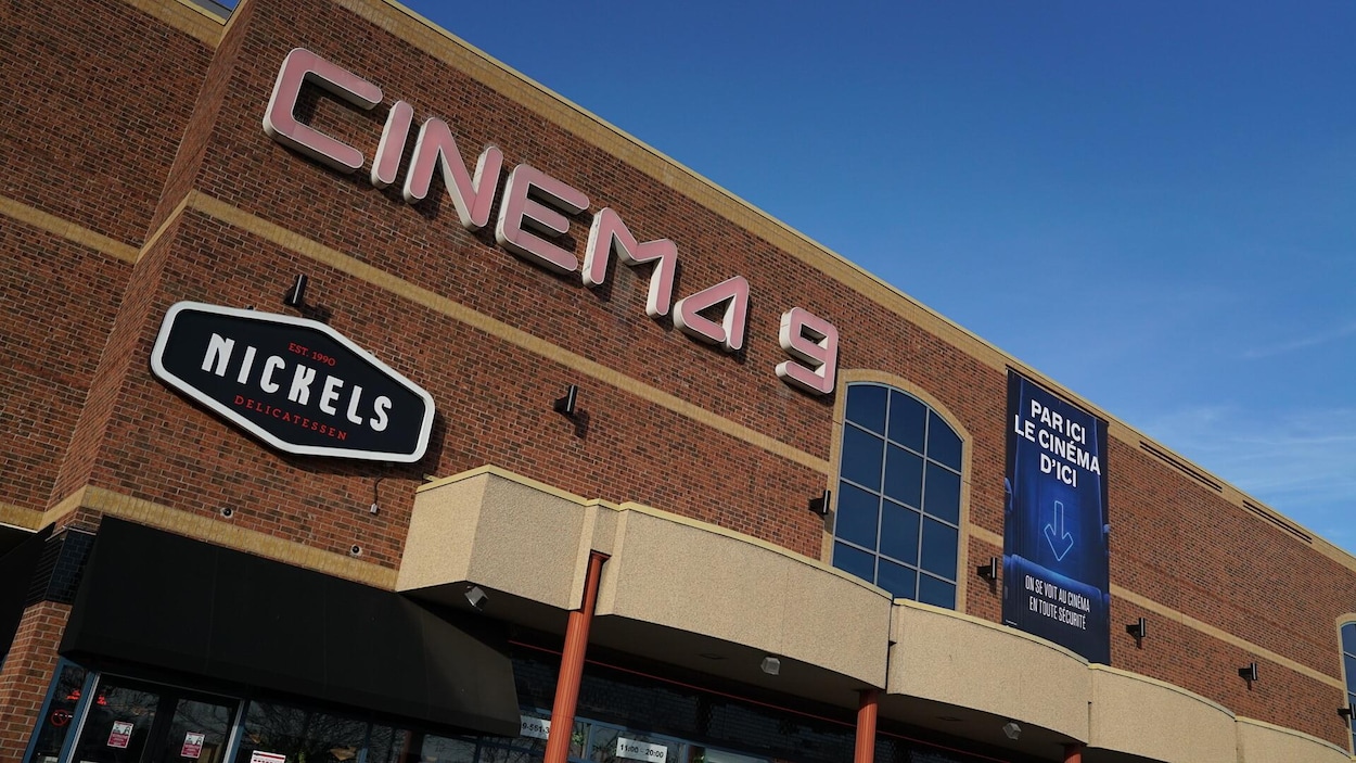 Cinéma 9 : un nouveau propriétaire et des idées de changements | Radio-Canada