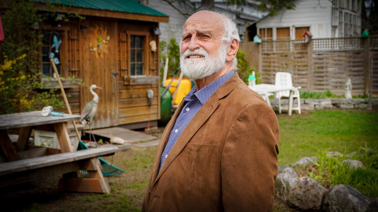 Jean-Paul Perreault tire sa révérence à Impératif français | Radio-Canada