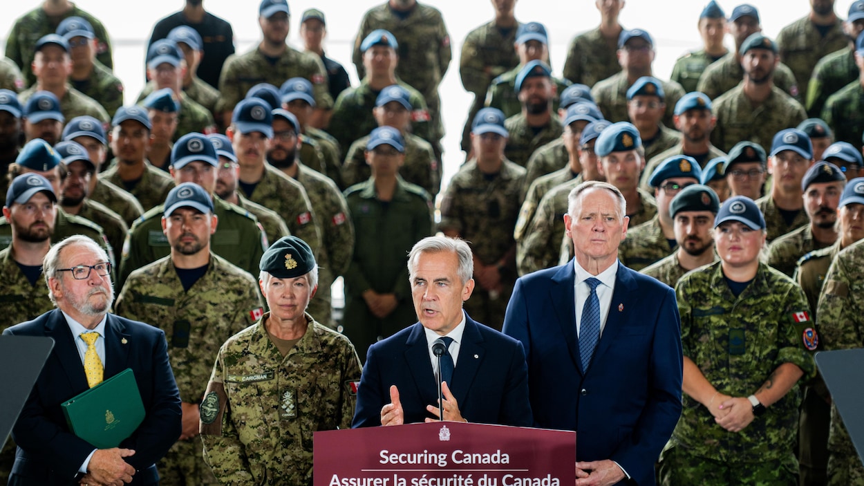 Ottawa : il y a « un buzz autour du secteur de la défense » | Radio-Canada