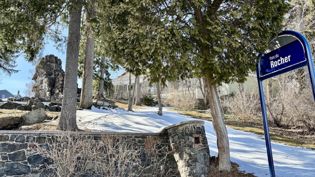 Un corps retrouvé au parc du Rocher de Grand-Mère | Radio-Canada