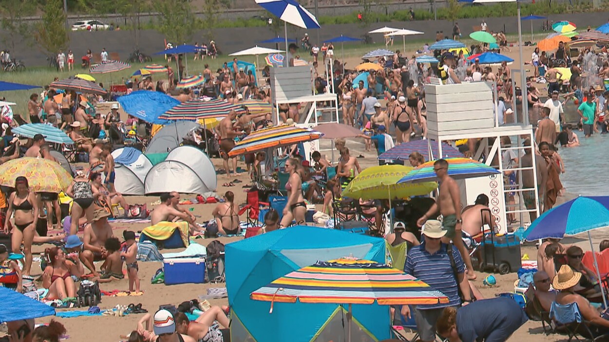 Un immense achalandage à la plage de la promenade Samuel-De Champlain ...