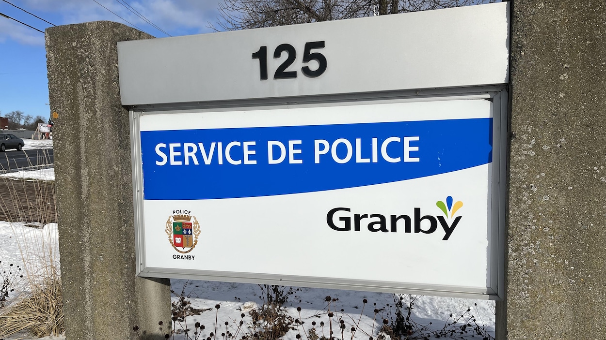 Le confinement est levé à l’école Ave Maria de Granby | Radio-Canada