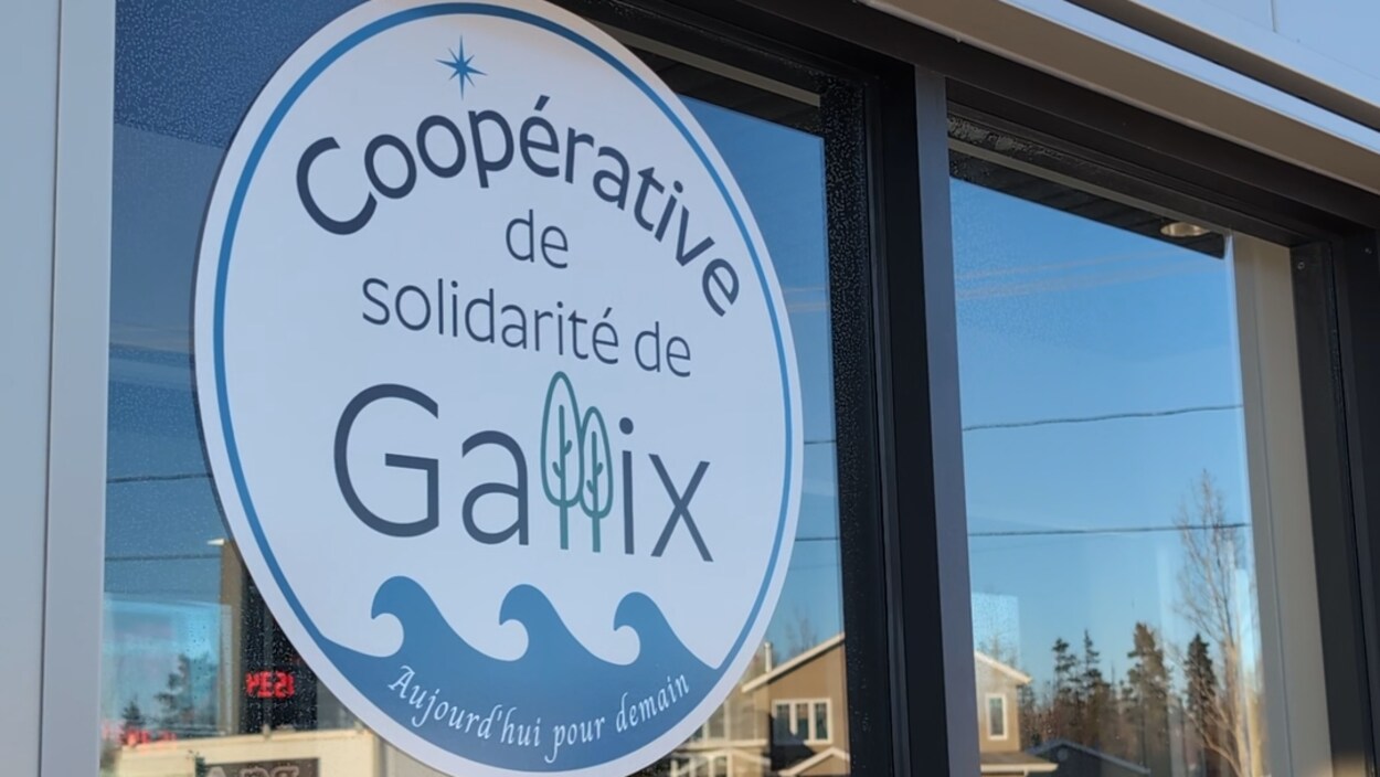 Un grand jour pour la coop de Gallix | En bref | Radio-Canada