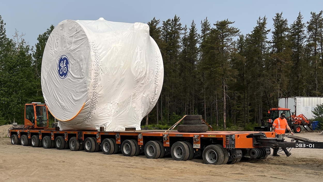 Transport hors-norme vers la centrale Bersimis-2 | Info | Radio-Canada