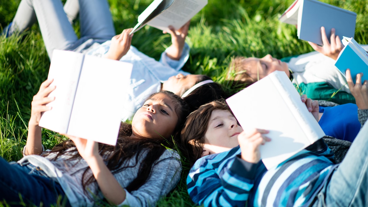 Livres Québec veut faire de la lecture une priorité nationale | Radio ...