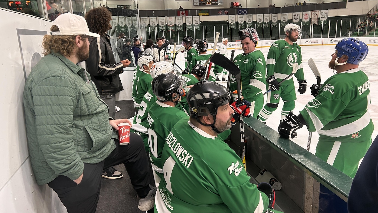 Les champions de la Coupe Grey sur la glace | Radio-Canada