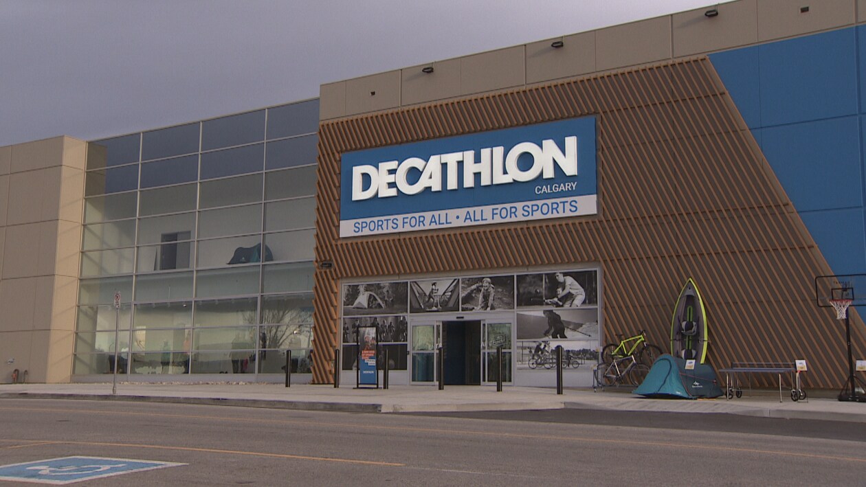 Decathlon ouvre son premier magasin en Alberta | Le téléjournal Alberta