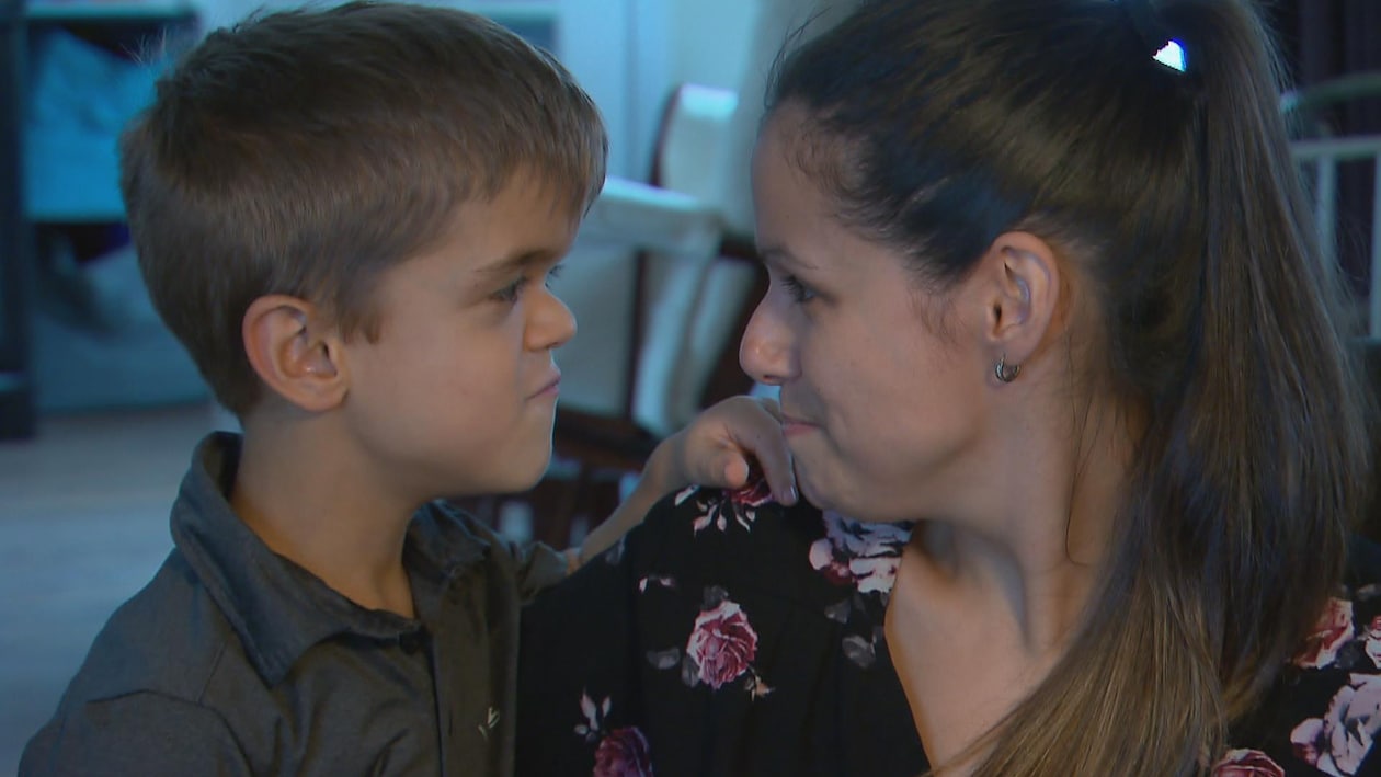 Vivre avec le nanisme | Le téléjournal Québec