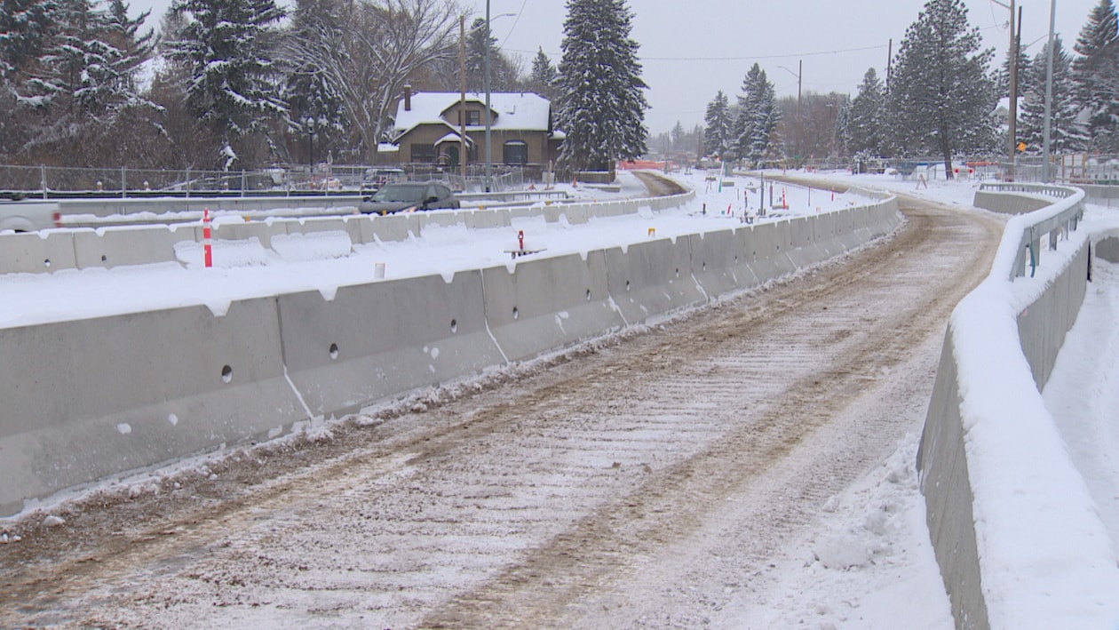 Le pont de Stony Plain Road à Edmonton est de nouveau ouvert | Le ...