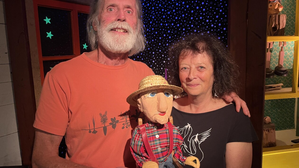 Des marionnettes qui émerveillent à Saint-Mathieu-de-Rioux | Le ...