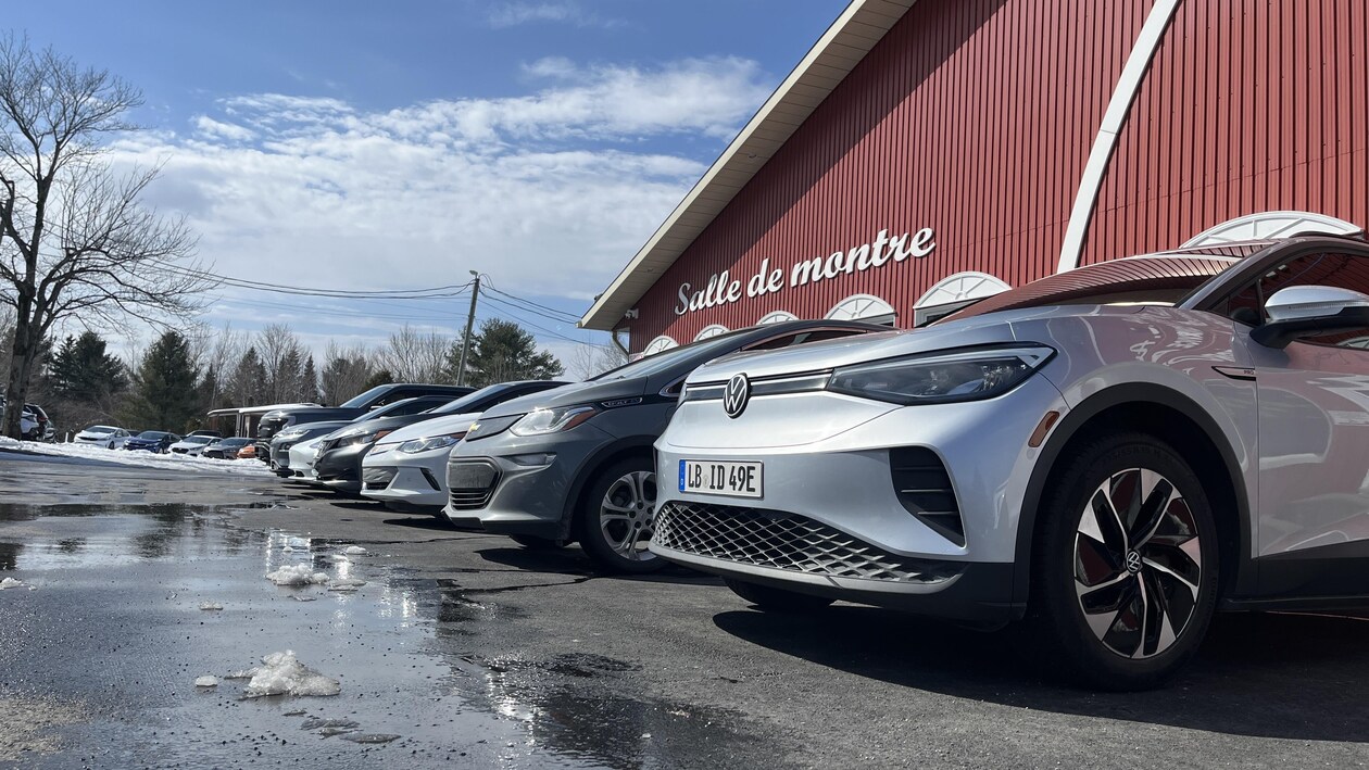 Le programme « Roulez vert » débranché | Le téléjournal Estrie