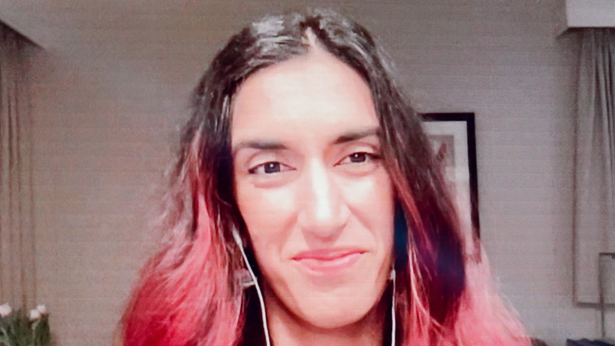 D'où vient le rêve de Farah Alibay de travailler à la NASA? | Bonsoir ...