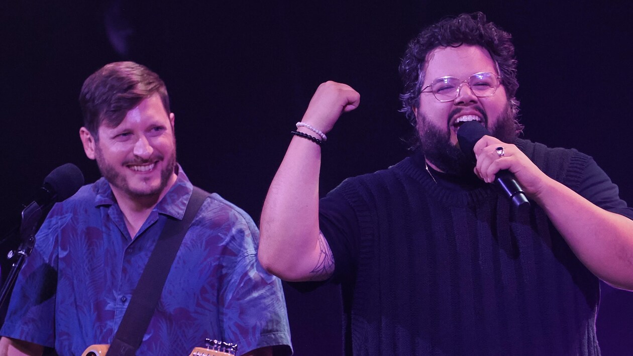 Julien Corriveau et sa chanson niaiseuse inspirée de Matthieu | Galas ...