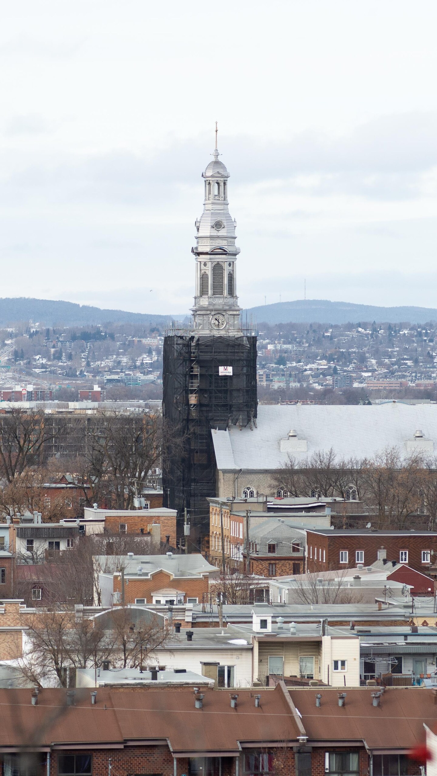 Le sauvetage du clocher de l’église Saint-Sauveur | Radio-Canada.ca