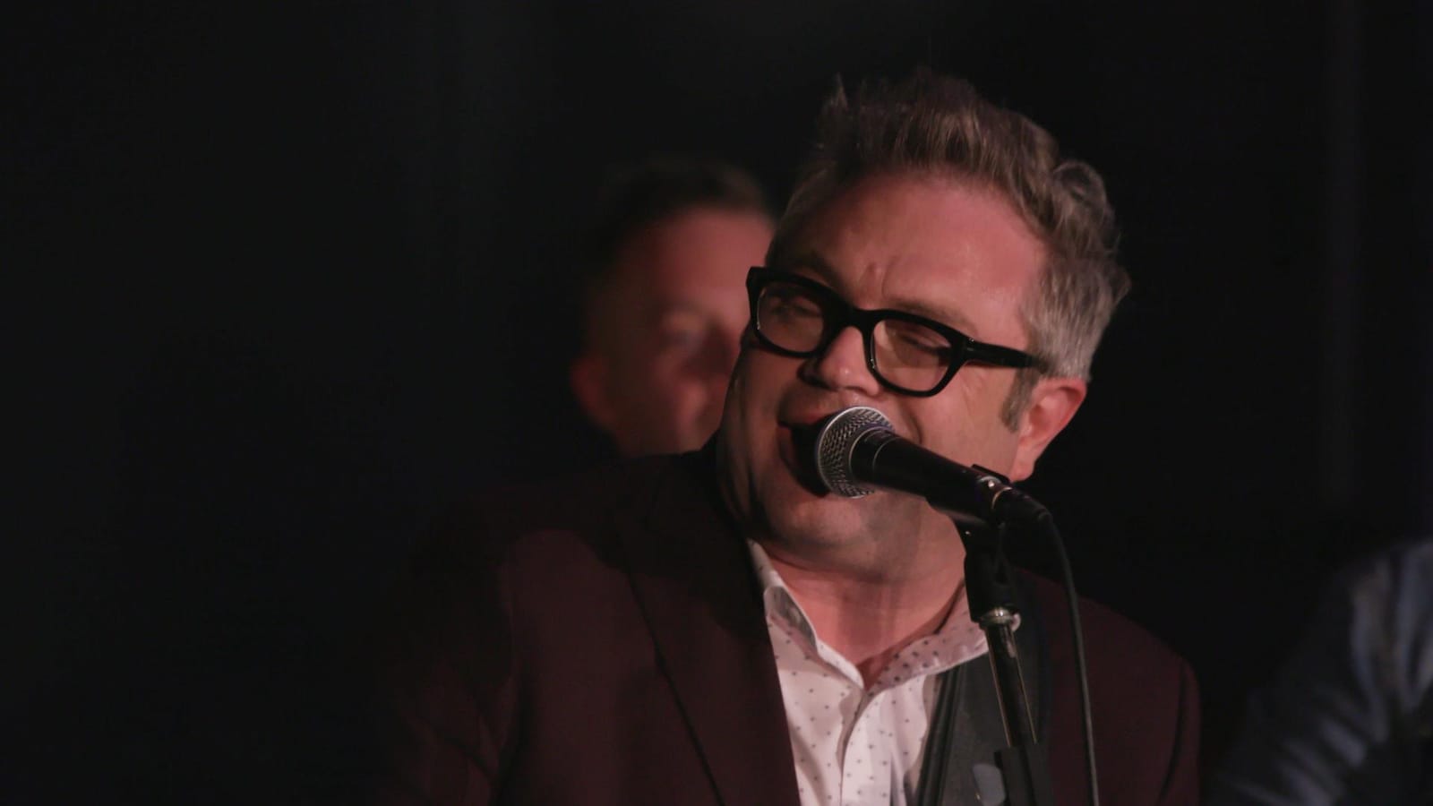 Steven Page en concert avec Symphonie Nouveau-Brunswick | ICI Radio ...