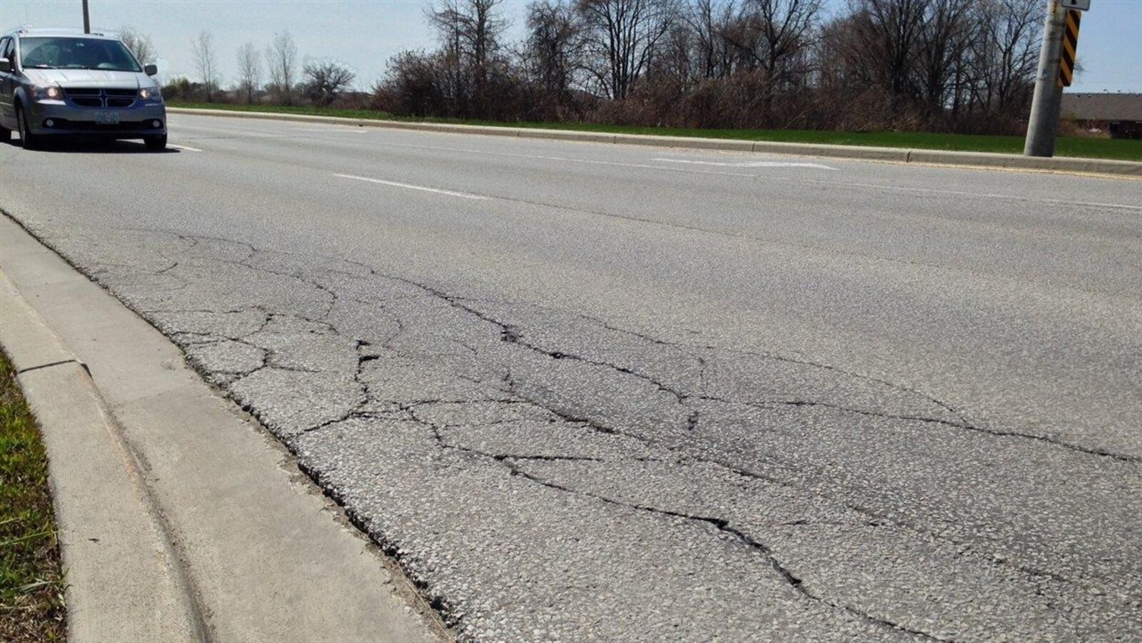 Charlottetown teste un nouveau procédé pour réparer l'asphalte de ses ...
