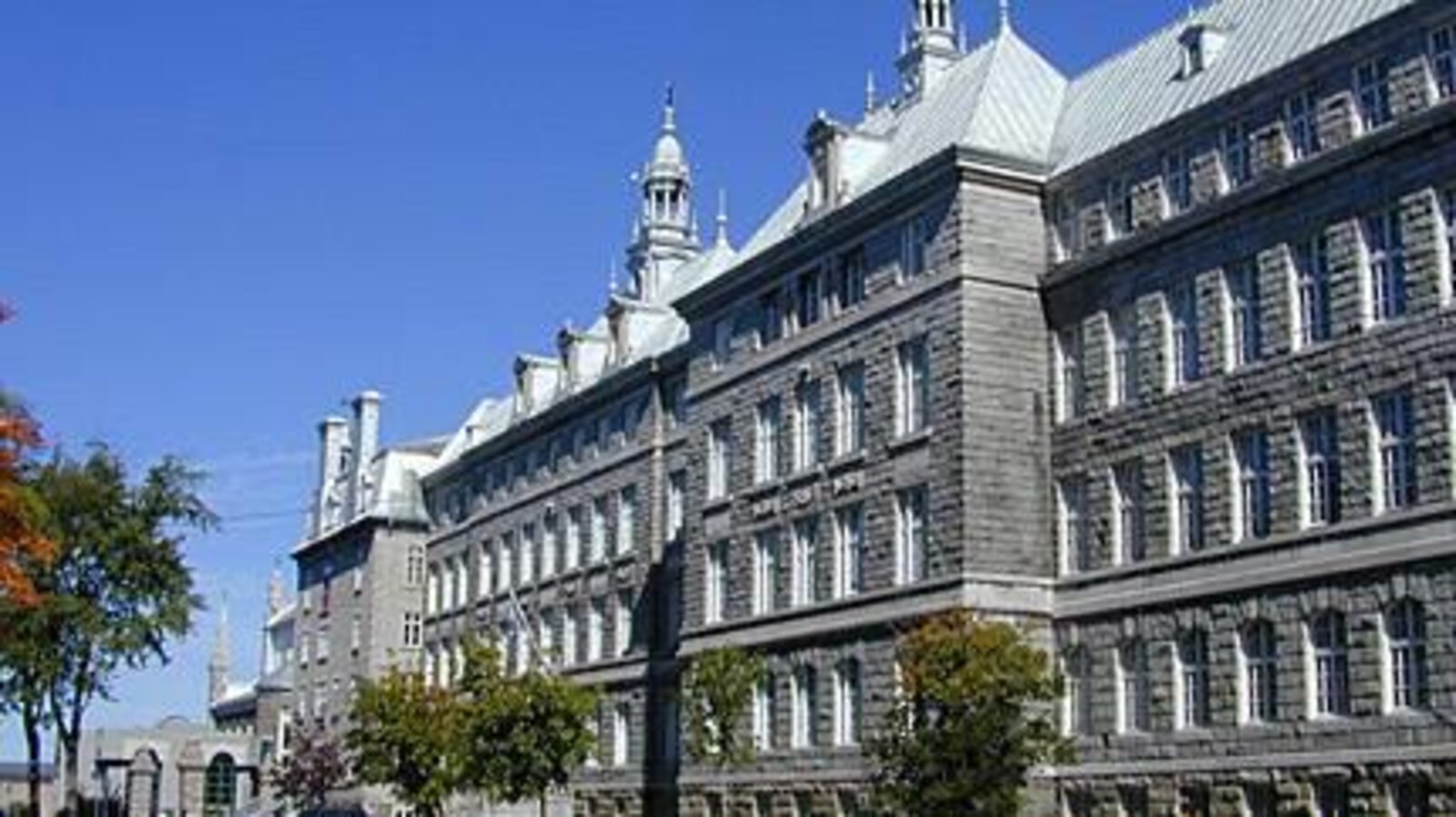 L'histoire du Collège de Lévis racontée dans un documentaire | ICI ...