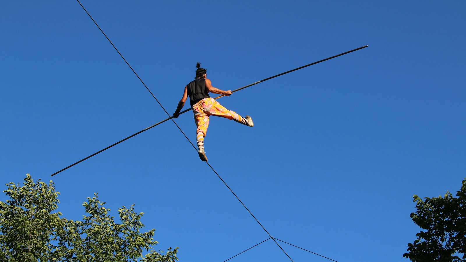 Le funambule qui survole le ComediHa! | ICI Radio-Canada.ca