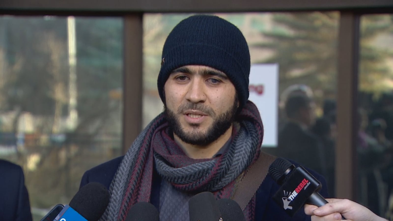 En quête de liberté, Omar Khadr se tourne cette fois vers la Division de la jeunesse | ICI.Radio ...