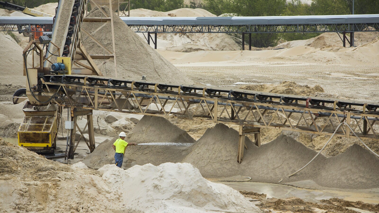 Le sable, autant indispensable que surexploité | ICI.Radio-Canada.ca