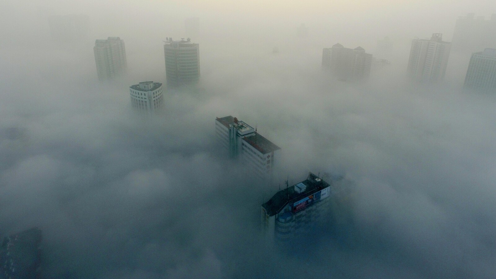 Bref répit pour la Chine, étouffée à nouveau par un nuage de pollution ...