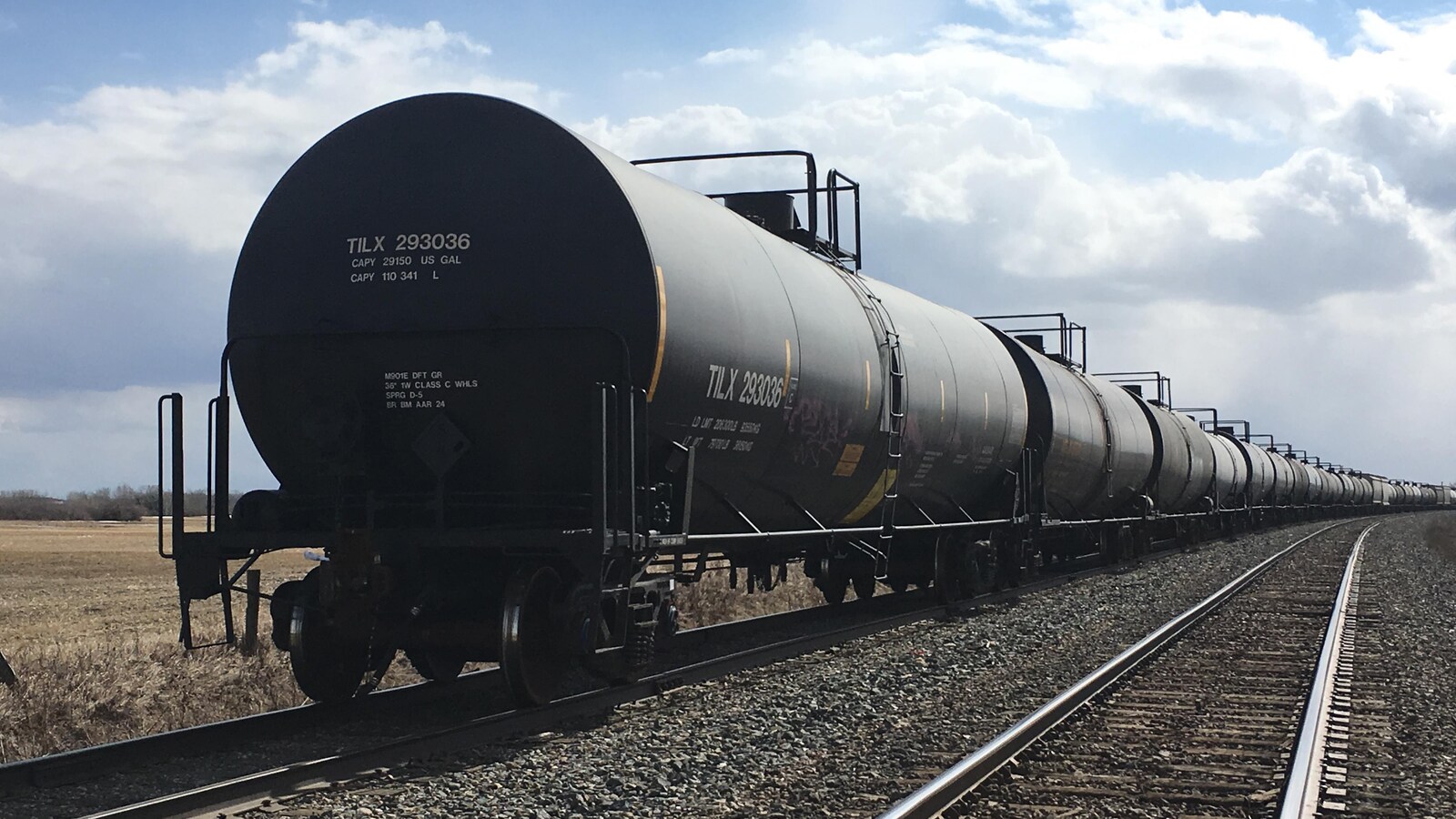 Faire payer l’industrie pour transporter du pétrole par train? Le ...