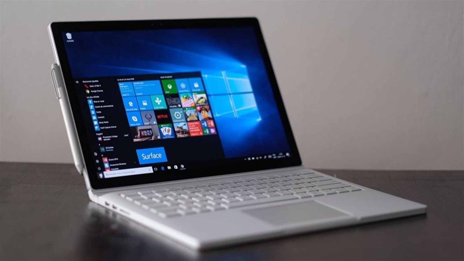 Mise à l’essai du Surface Book avec base de performance (2016) | ICI ...
