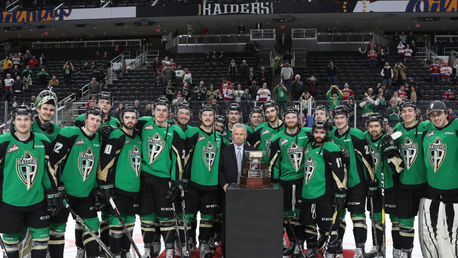 Les Raiders de Prince Albert en finale de la WHL | ICI Radio-Canada.ca