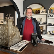 Richard Z. Sirois nous ouvre les portes de l'ancien commerce de son ...