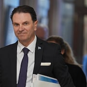 Rod Brind’Amour reste muet sur l’identité du gardien partant des ...