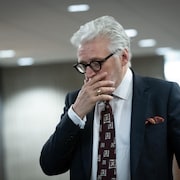 Robert Giroux condamné à rembourser 128 M$ à des investisseurs | Radio ...