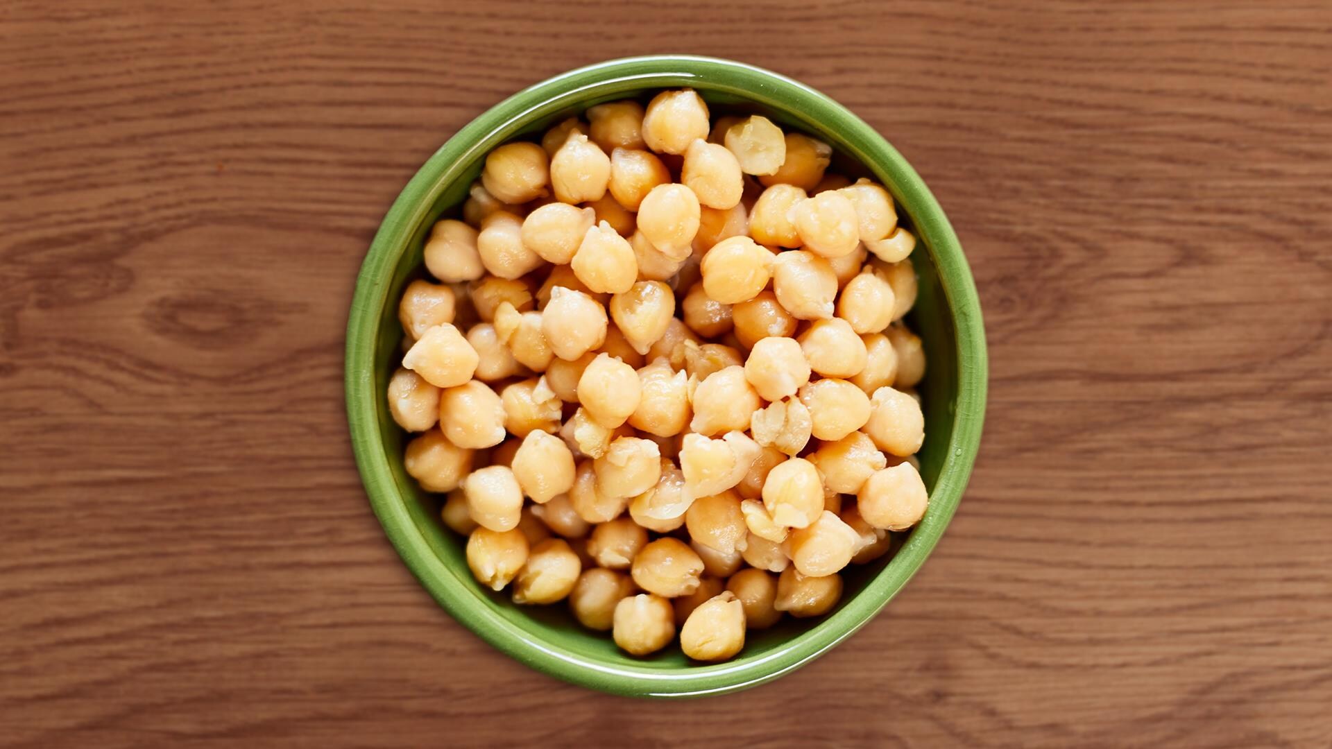 Salade de pois chiches aux épinards | Mordu