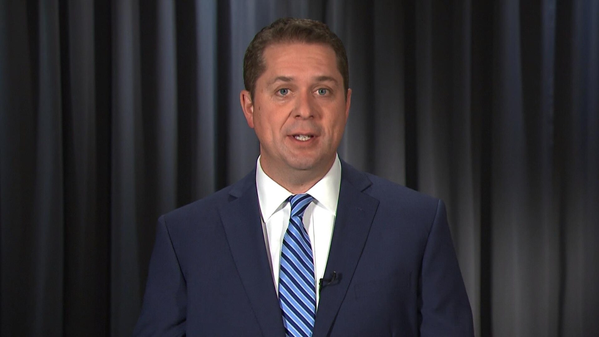 Andrew Scheer vise un gouvernement majoritaire | Info | ICI Radio-Canada.ca