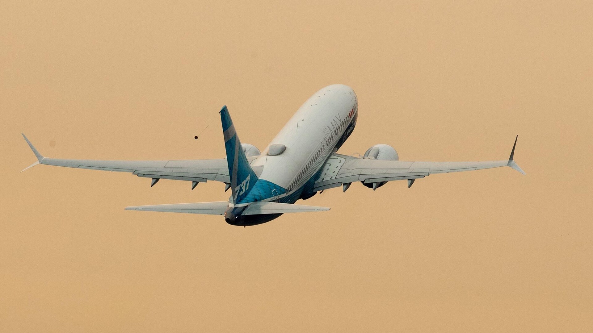 Boeing 737 Max Autorisé – Le Boeing 737 MAX à nouveau autorisé à voler ...