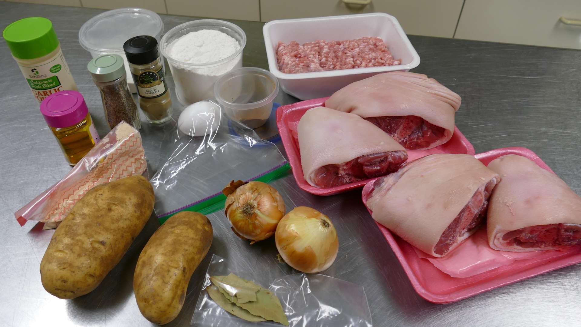 Vos meilleures recettes à la franco-manitobaine : ragoût de boulettes ...
