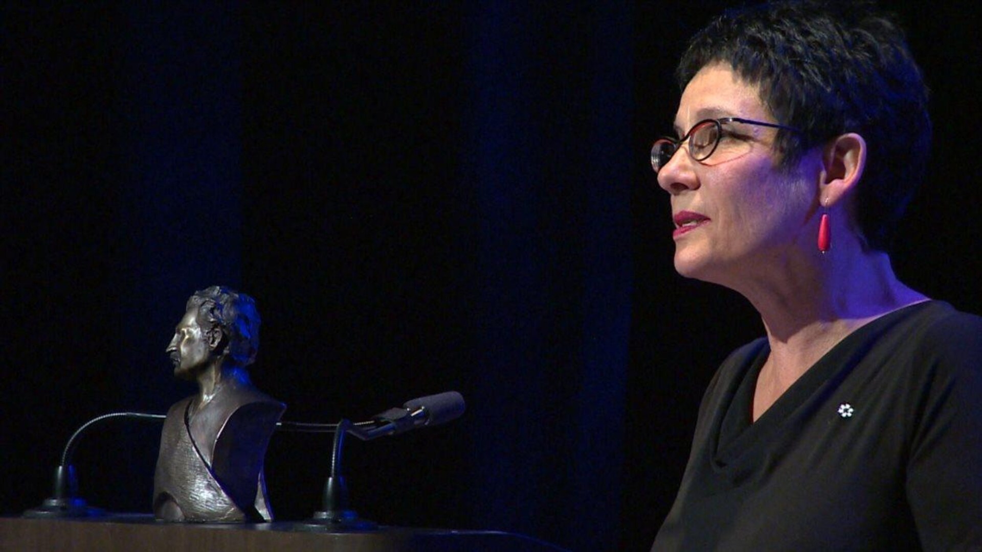 Cinq ans au Sénat pour Raymonde Gagné | Info | ICI Radio-Canada.ca