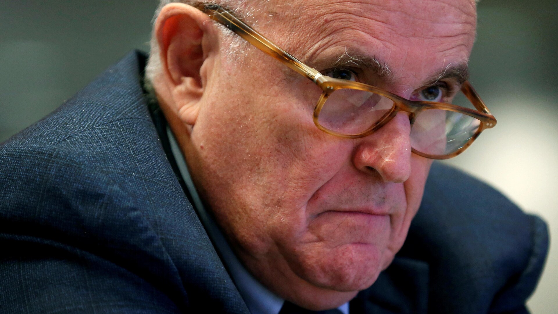 Giuliani, Pompeo et Barr se défendent | Info | ICI Radio-Canada.ca