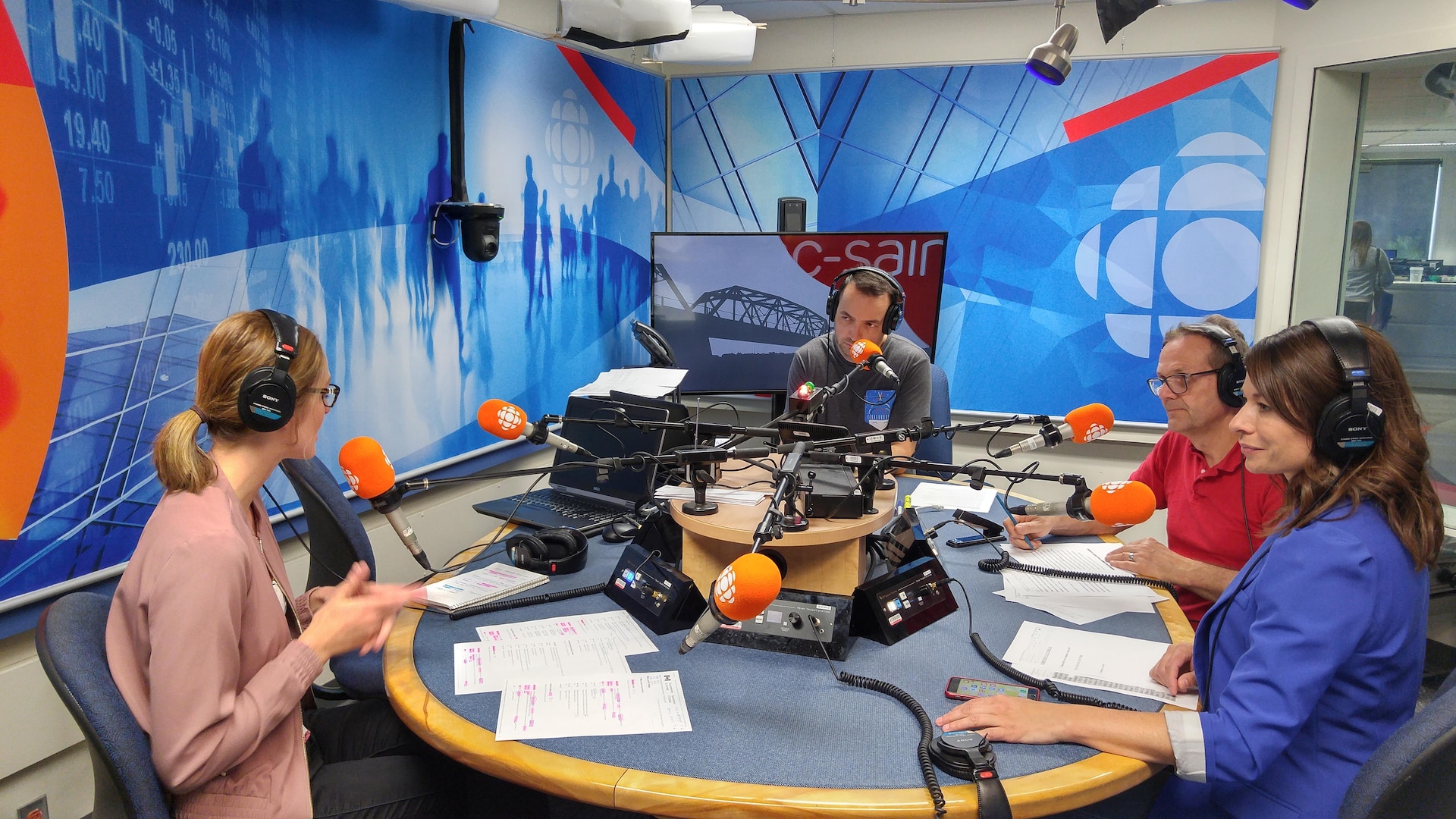 Comprendre | Place aux femmes | ICI Radio-Canada.ca