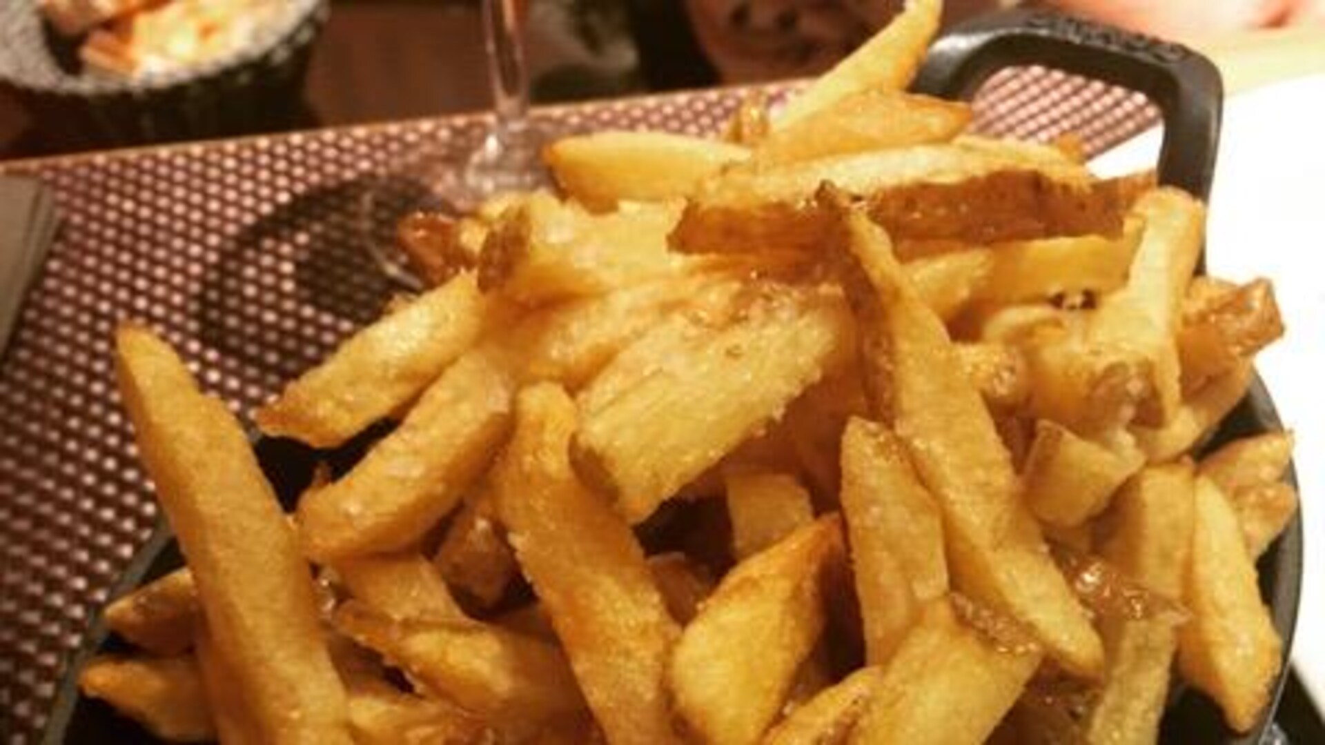 Frites belges et mayonnaise | Mordu