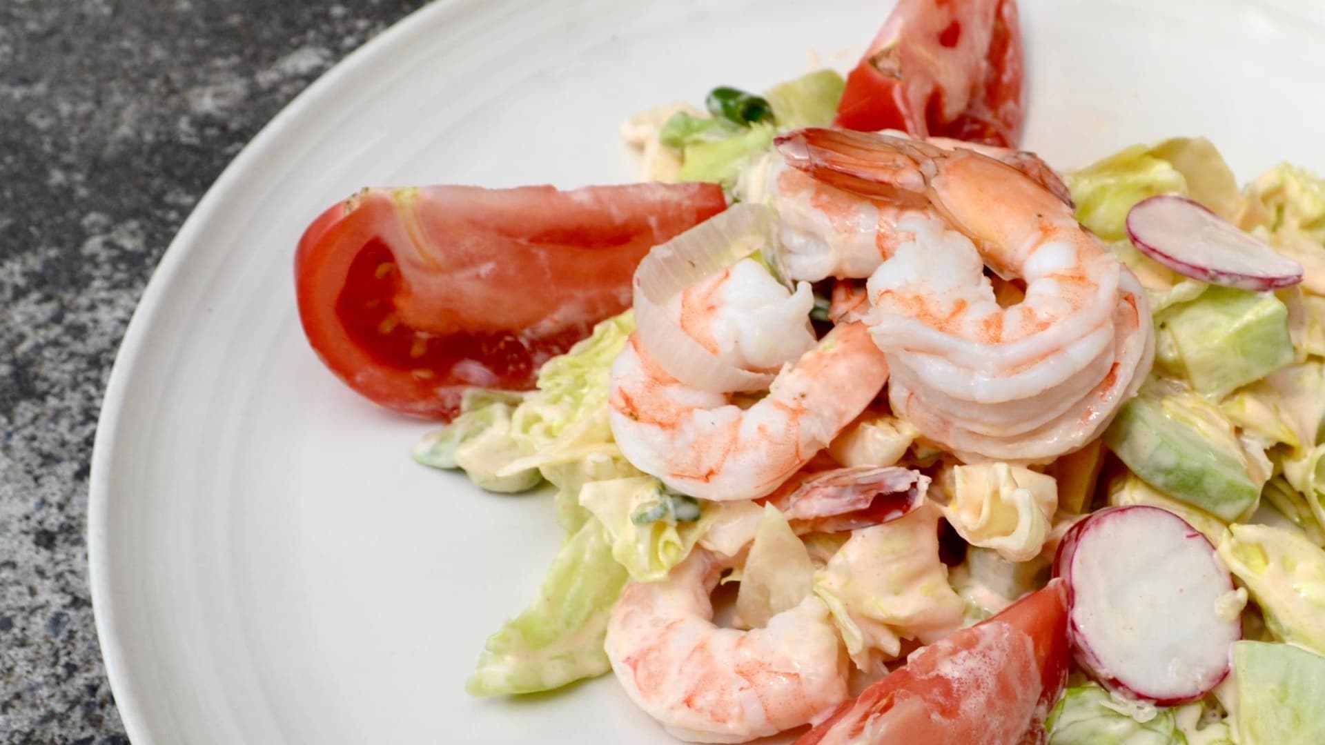 Salade estivale de crevettes | Mordu